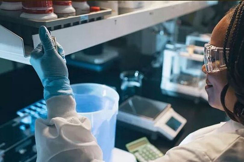 Jeff Bezos-backed UK lab pioneers anti-ageing research in quest for ... Jeff Bezos-backed UK lab pioneers anti-ageing research in quest for ...