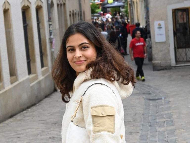 Manu Bhaker's educational qualifications, daily routine and hobbies Manu Bhaker's educational qualifications, daily routine and hobbies