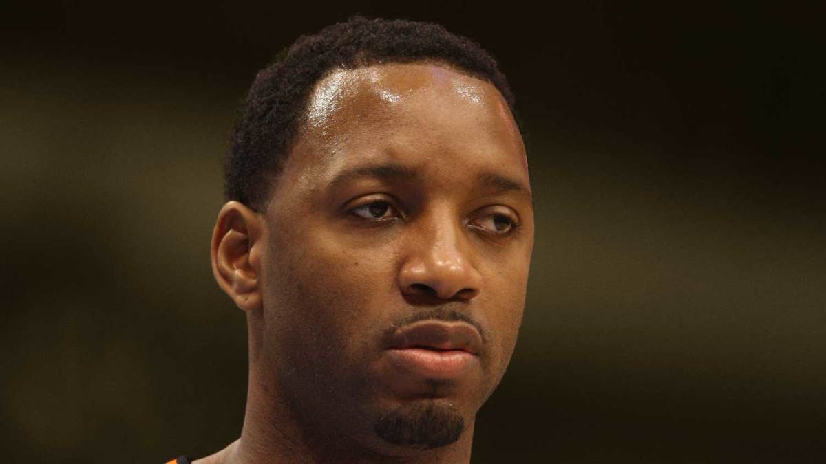 Ex-Raptors GM admits Darrell Walker erred in handling T-Mac in Toronto ...