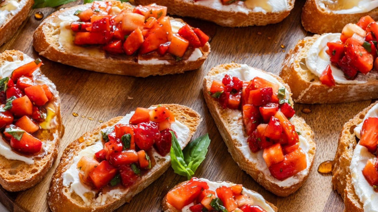 31 festive snacks that bring holiday cheer to every Christmas table