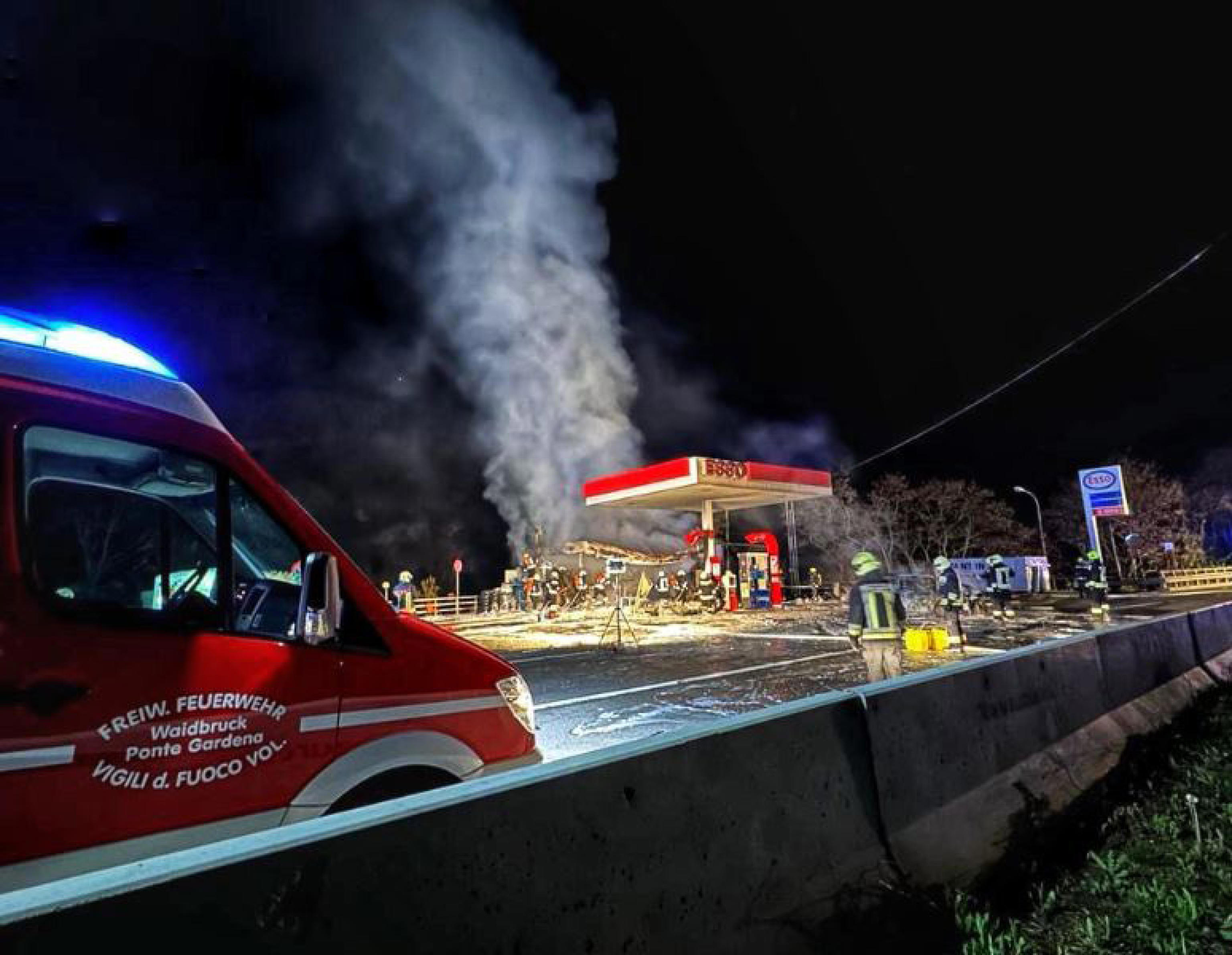 Appicca fuoco ad un distributore di benzina, arrestato Appicca fuoco ad un distributore di benzina, arrestato