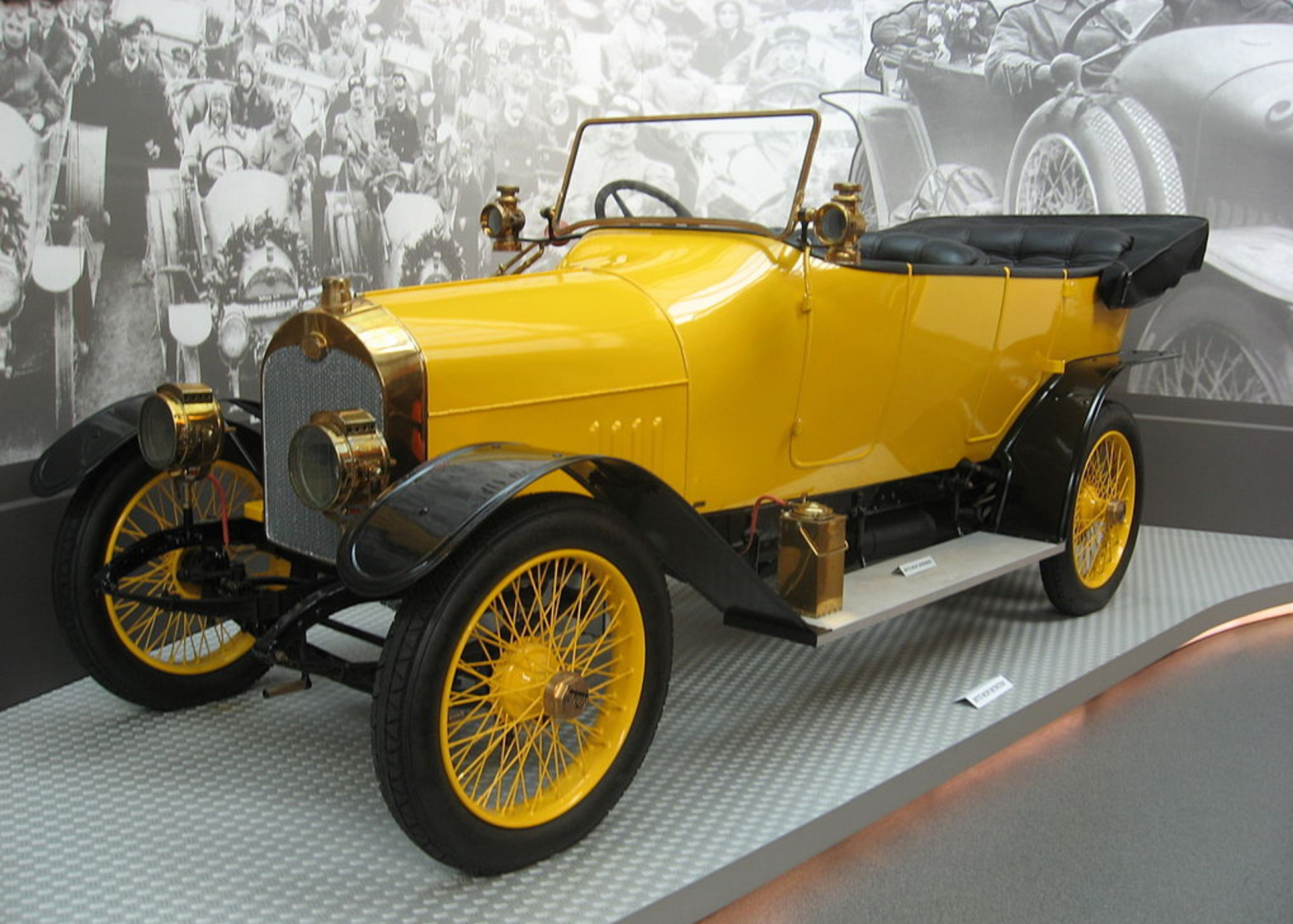 How difficult was Audi's road to success?