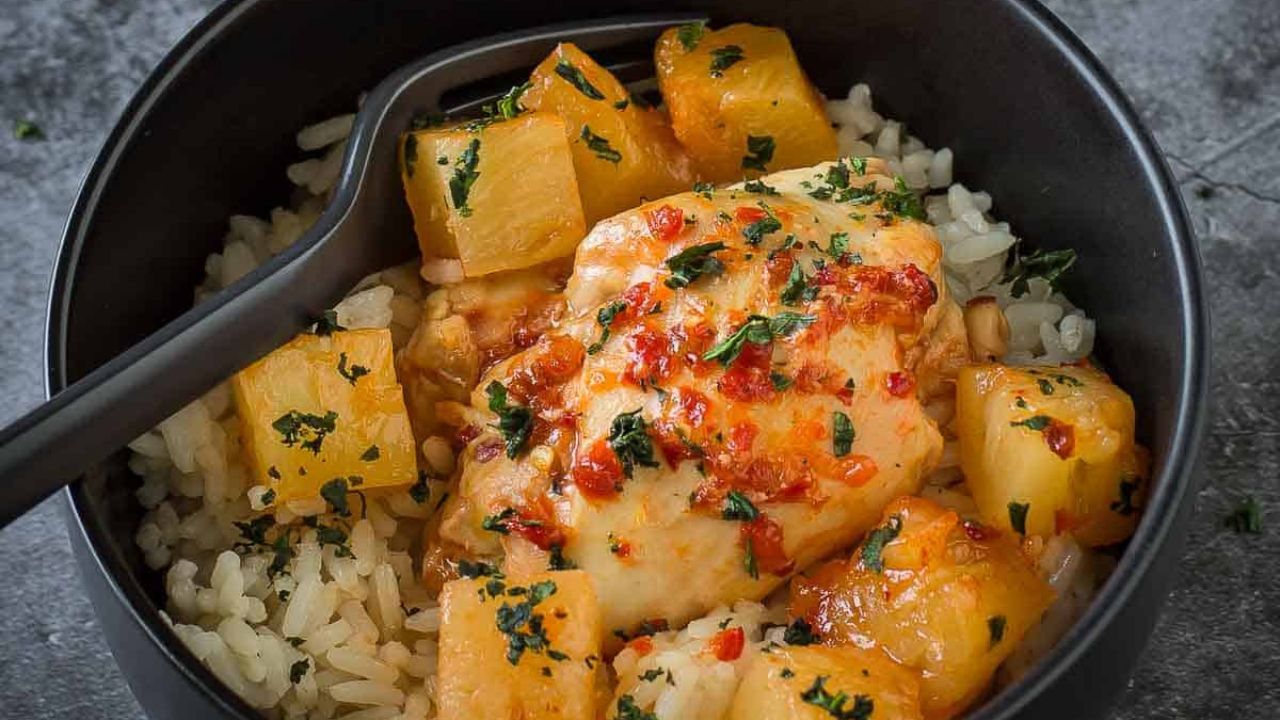 19 Delicious Slow Cooker Dinners That Make Hosting Fun