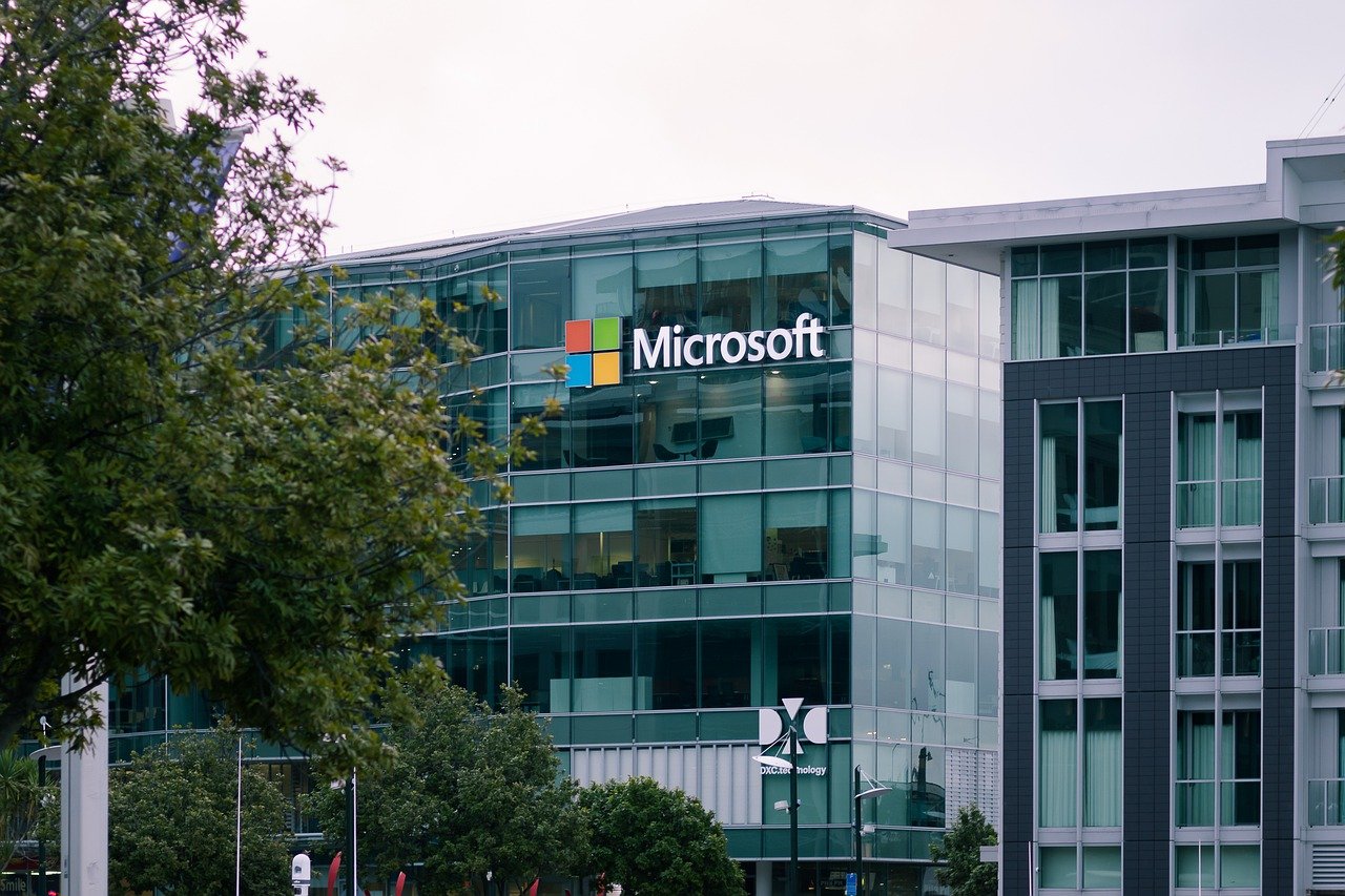 Jim Cramer Highlights Microsoft as Data Center Beneficiary