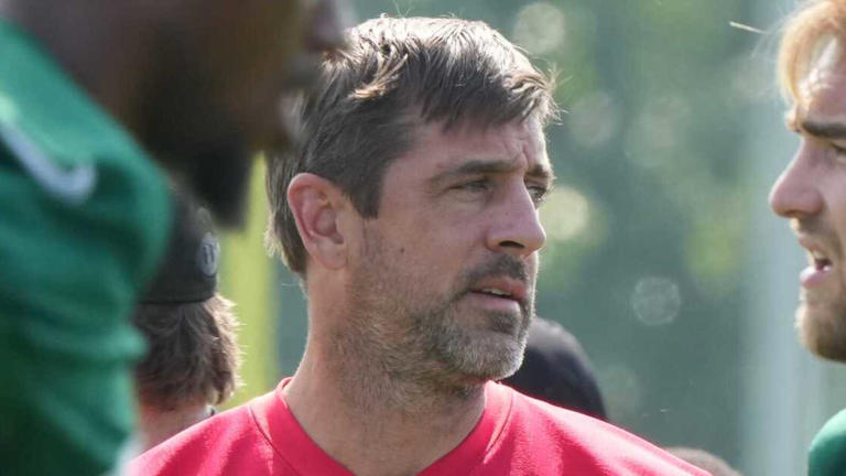 Aaron Rodgers hints at how many years he could play for Jets Aaron Rodgers hints at how many years he could play for Jets