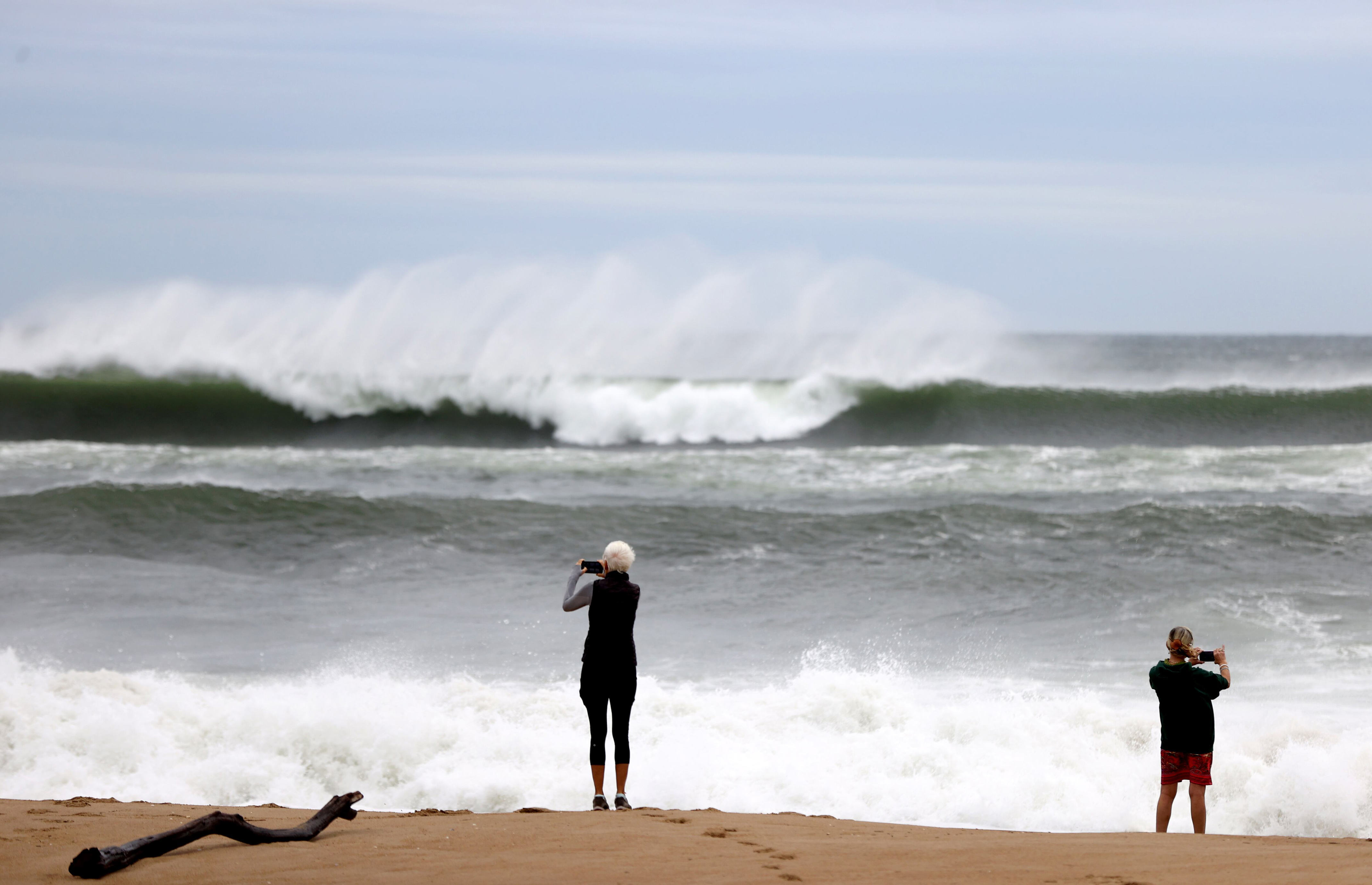 High surf and rip current alerts issued for parts of Rhode Island and ... High surf and rip current alerts issued for parts of Rhode Island and ...