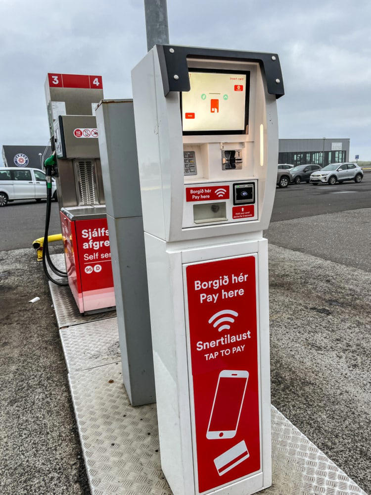 10 quirky things you’ll experience when traveling in Iceland