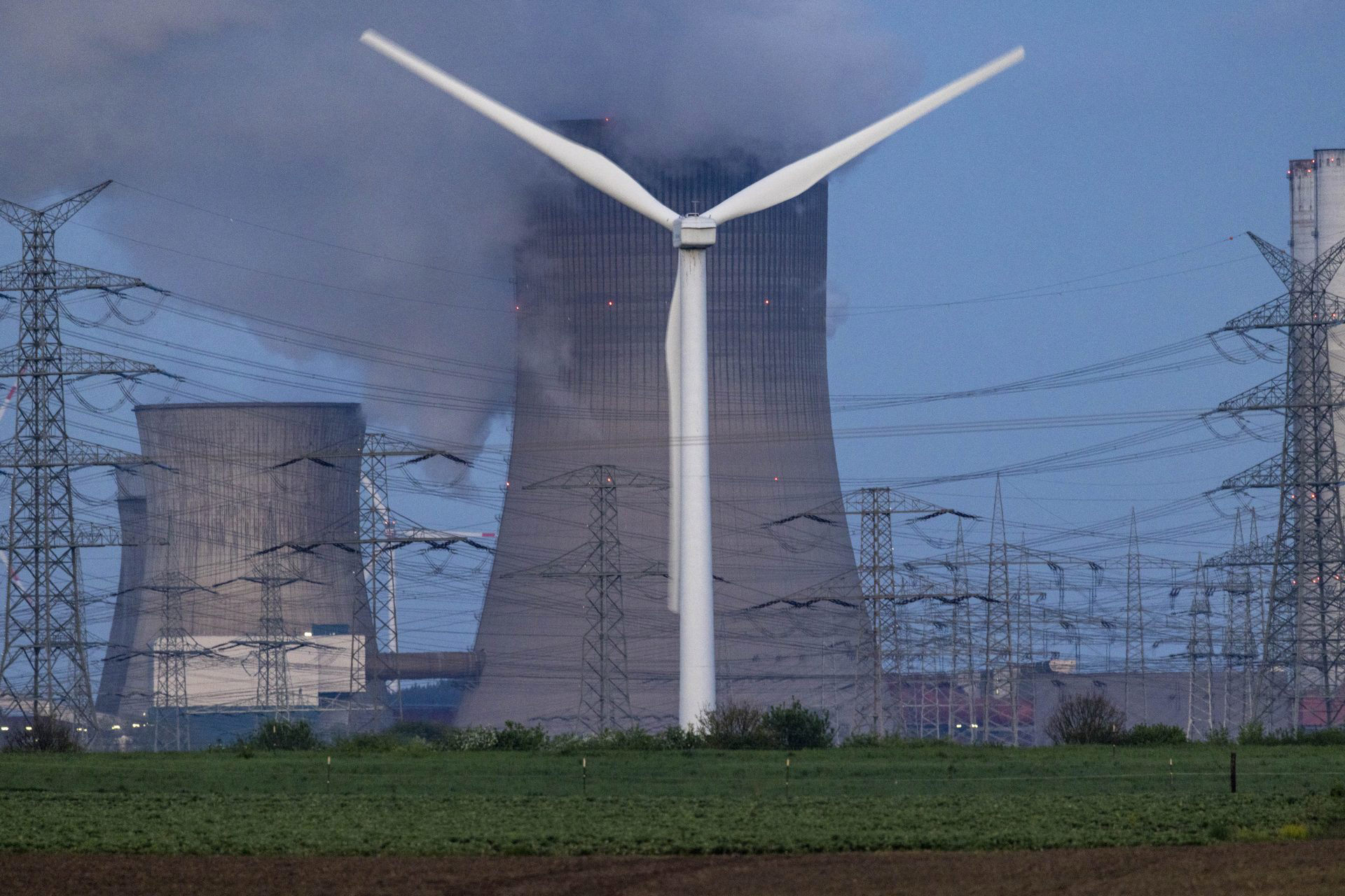 Are renewable sources of energy like wind and solar cheaper than fossil ... Are renewable sources of energy like wind and solar cheaper than fossil ...