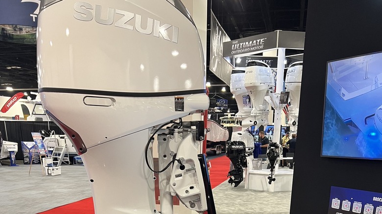 6 Of The Most Powerful Outboard Boat Engines Ever Built