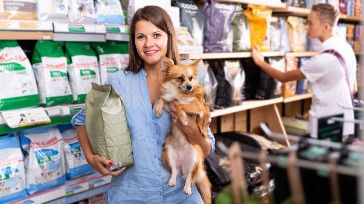 10 Things every dog owner should know before buying dog food