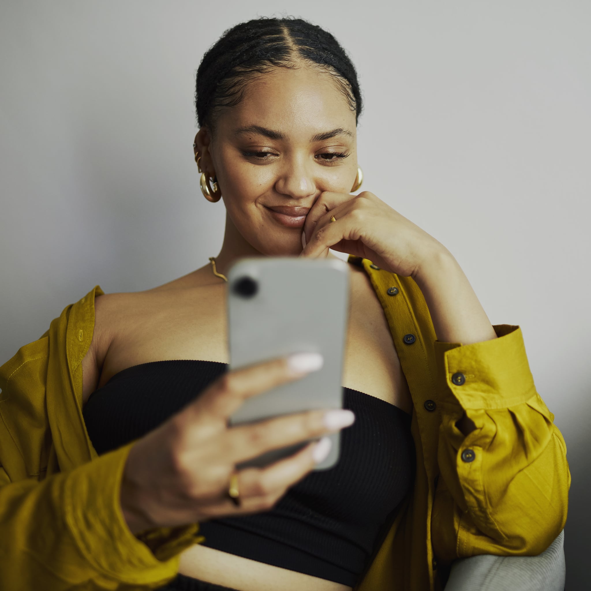 100+ Creative Contact Names For Your Partner, Friends, and Family