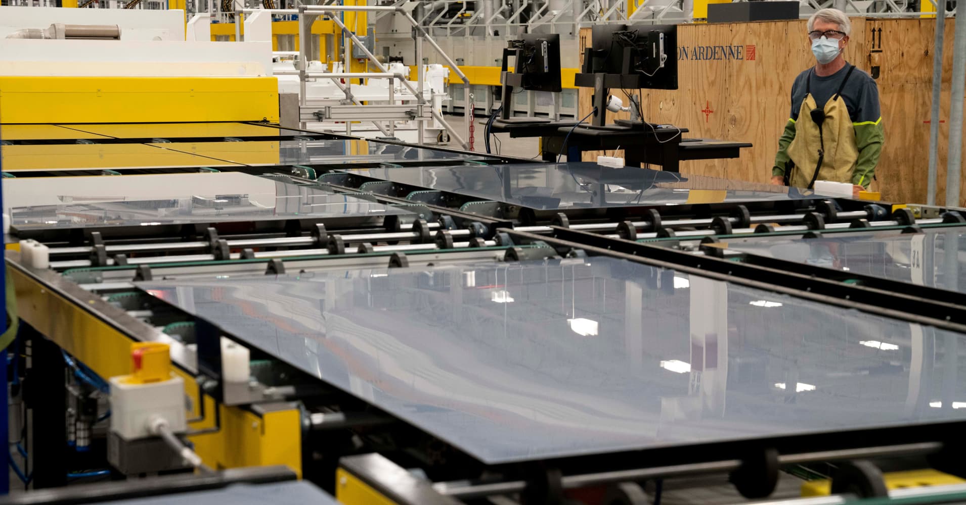 First Solar stock plunges as CEO says Trump tariffs pose ‘significant ...