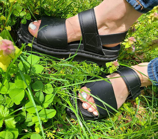 25 comfy pairs of shoes that can actually handle a long day of sightseeing