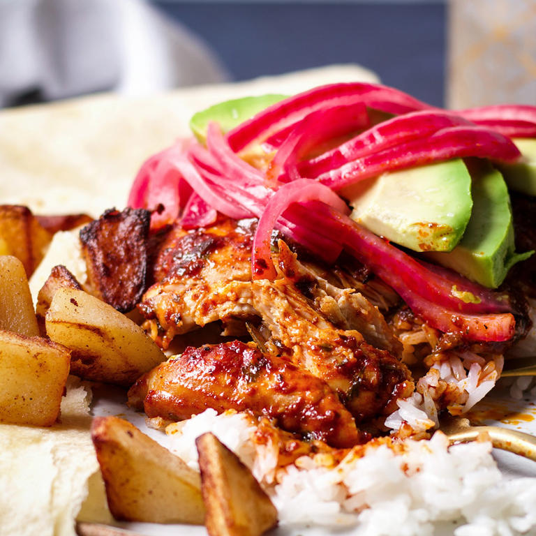 Chicken In Smoky Red Chili Sauce