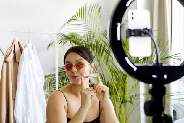 Truly passive income for single moms? Maybe not — but here are some low ... Truly passive income for single moms? Maybe not — but here are some low ...