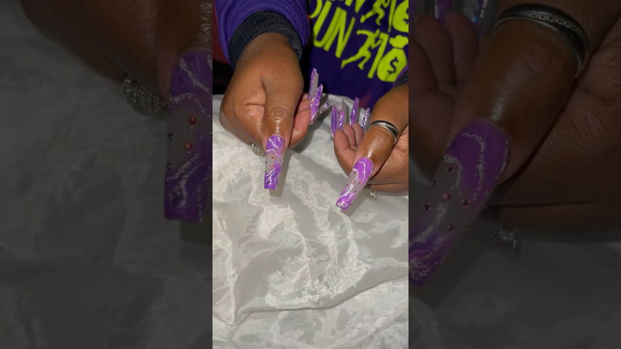 A purple-themed meal honors sister Jada