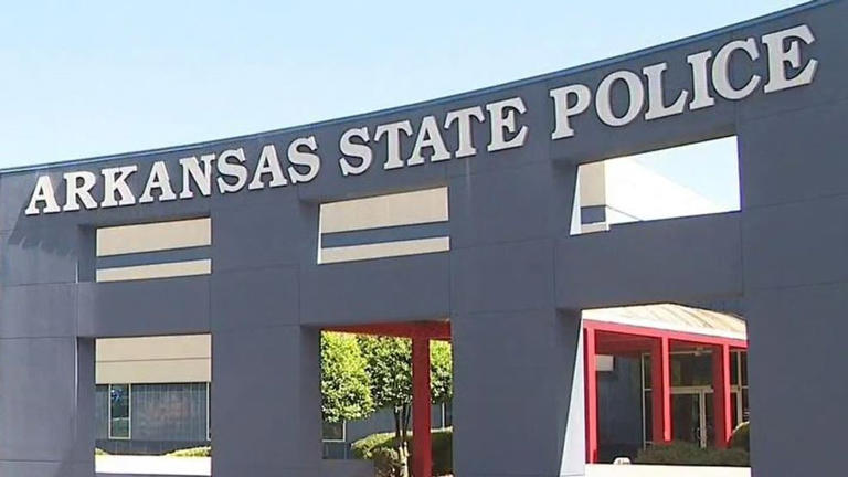 Former Arkansas jail captain arrested for felony sexual assault