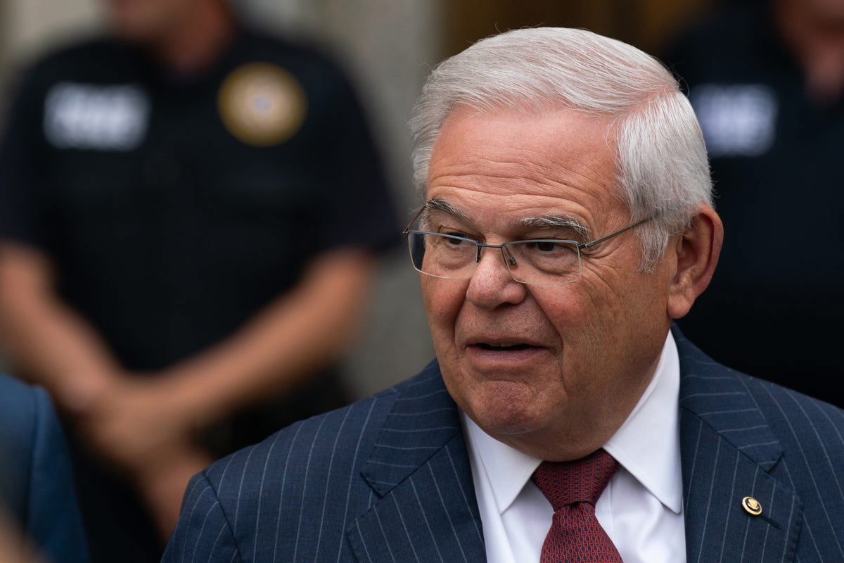 Disgraced NJ Senator Bob Menendez refutes report that he plans to ... Disgraced NJ Senator Bob Menendez refutes report that he plans to ...