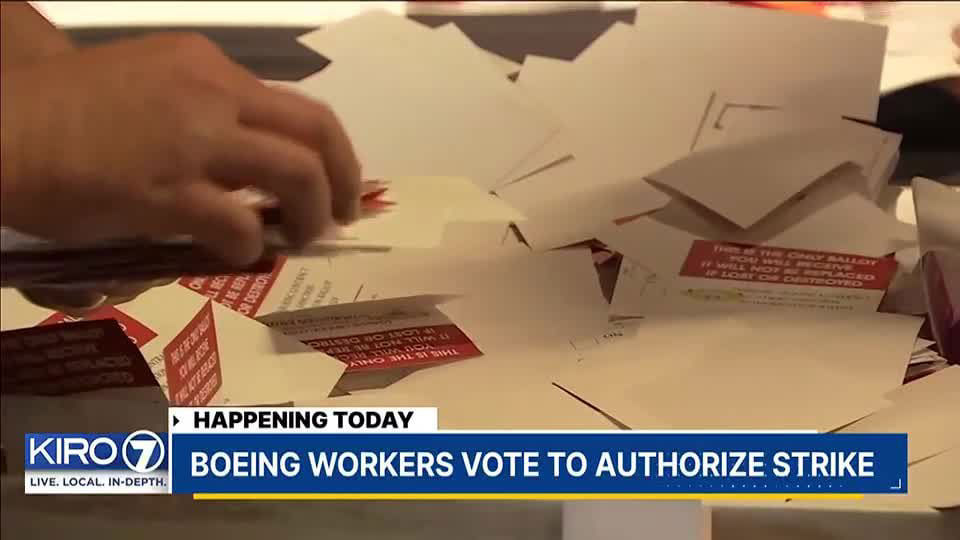Boeing machinists pass strike sanction vote Boeing machinists pass strike sanction vote