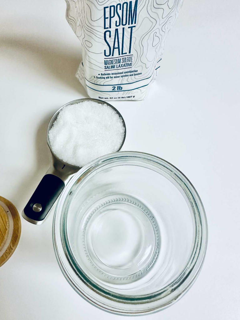 Leave Your Clothes Smelling Fresh With This DIY Laundry Scent Booster