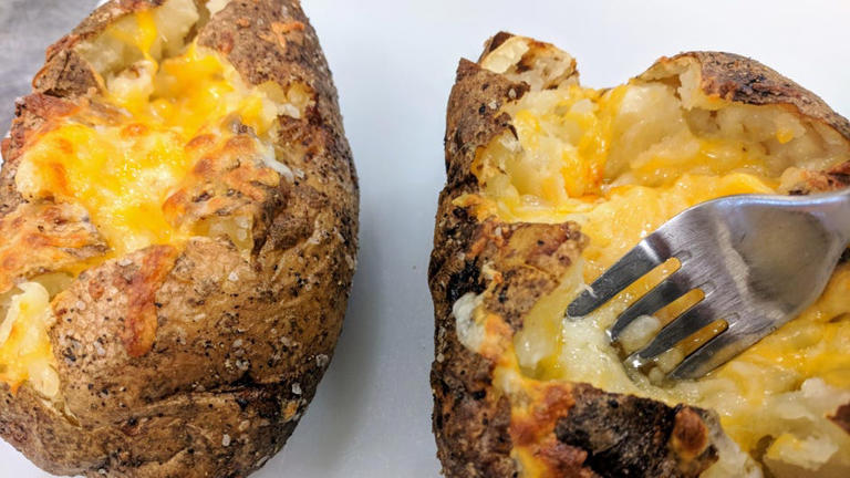 This 12-Minute Method for Making Baked Potatoes Is the Best I've Tried