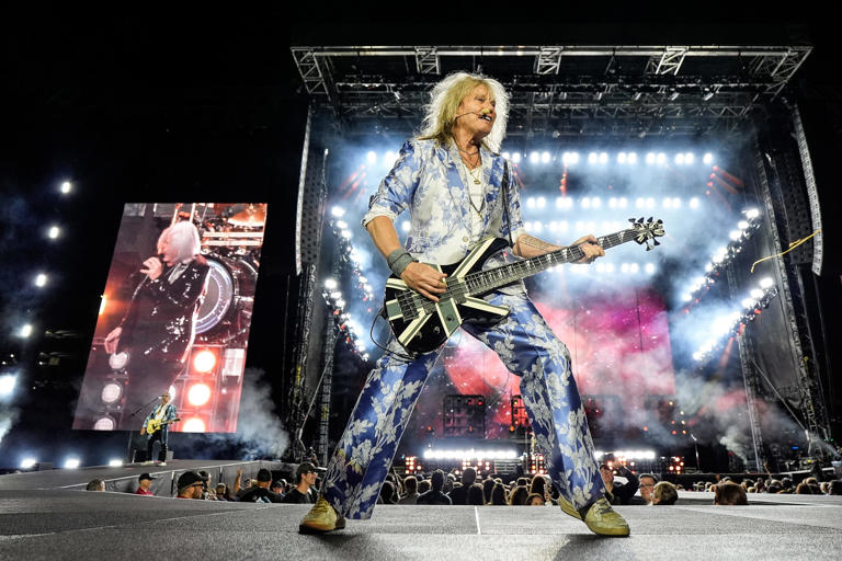 Def Leppard, Journey take over Comerica Park for 35,000 as stadium tour ... Def Leppard, Journey take over Comerica Park for 35,000 as stadium tour ...
