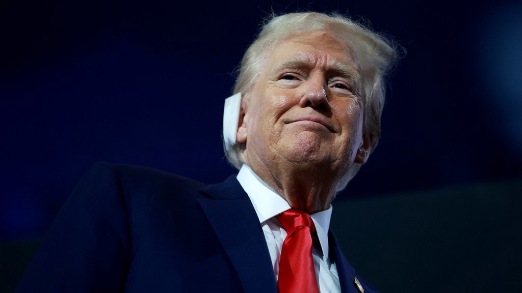 Critic's Notebook: Donald Trump Returns to Bad Form - and Gives the ... Critic's Notebook: Donald Trump Returns to Bad Form - and Gives the ...