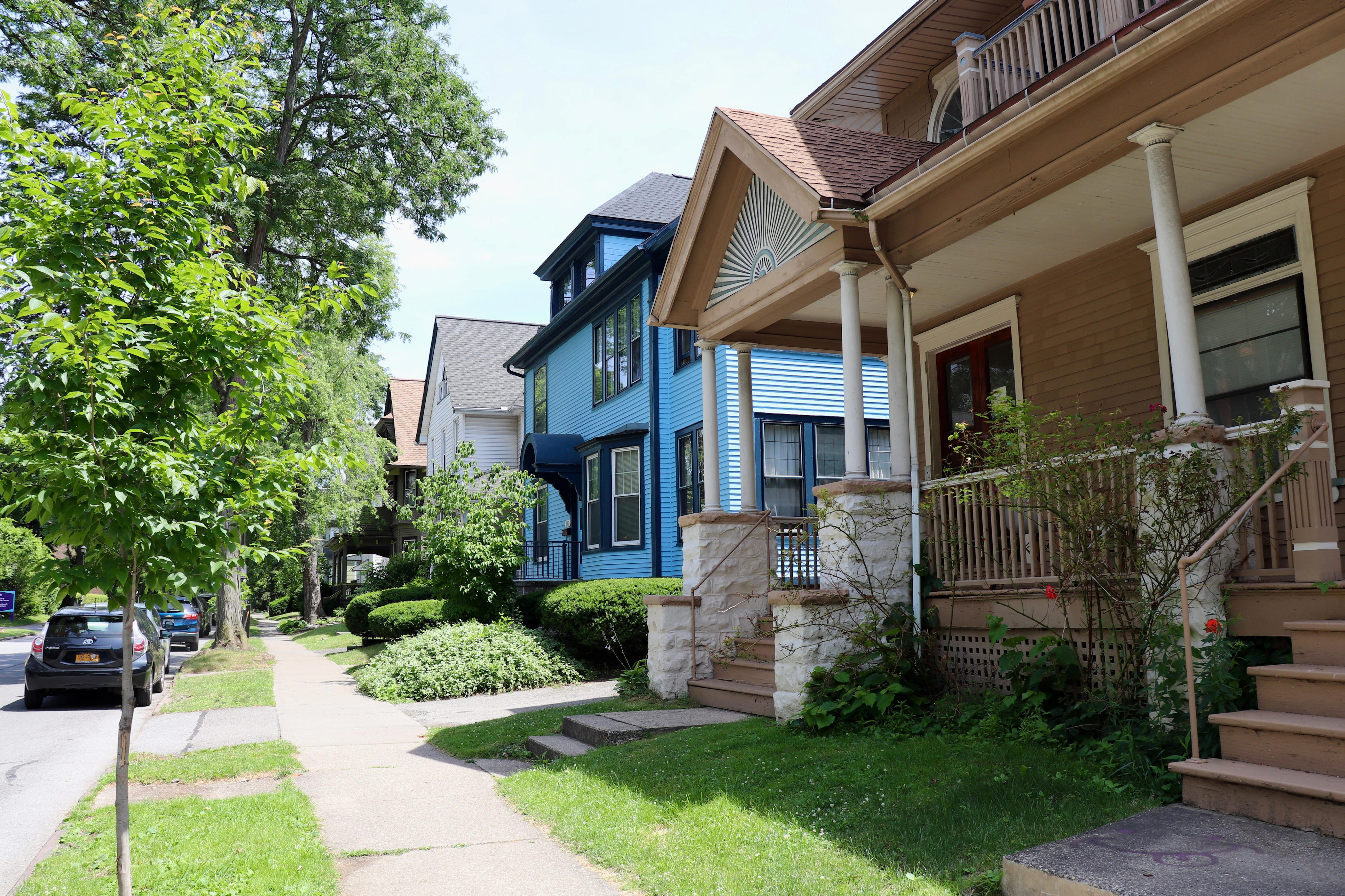 Can my neighbor park in front of my house in Rochester? What city code says