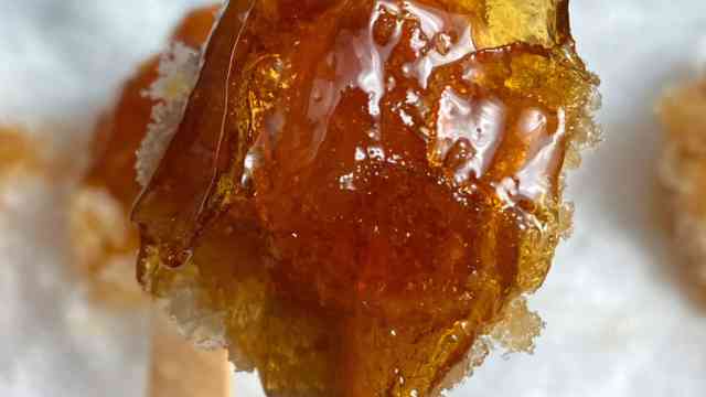 Classic New England Maple Taffy Recipe