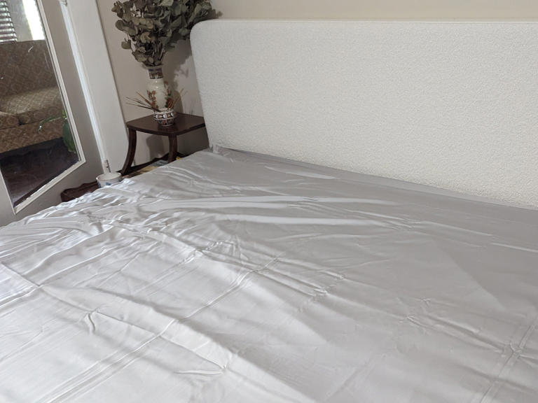 The best cooling sheets for hot sleepers, tested during a humid Texas ...