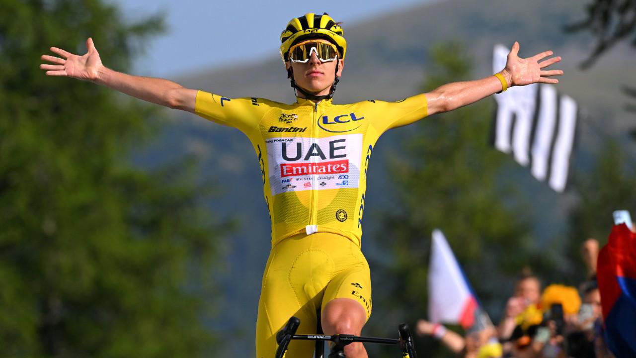 VÍDEO: Pogacar vence Vingegaard ao «sprint» e soma quinta etapa no Tour VÍDEO: Pogacar vence Vingegaard ao «sprint» e soma quinta etapa no Tour