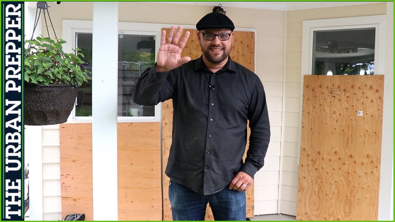 Pre-cutting plywood for doors and windows in home preps