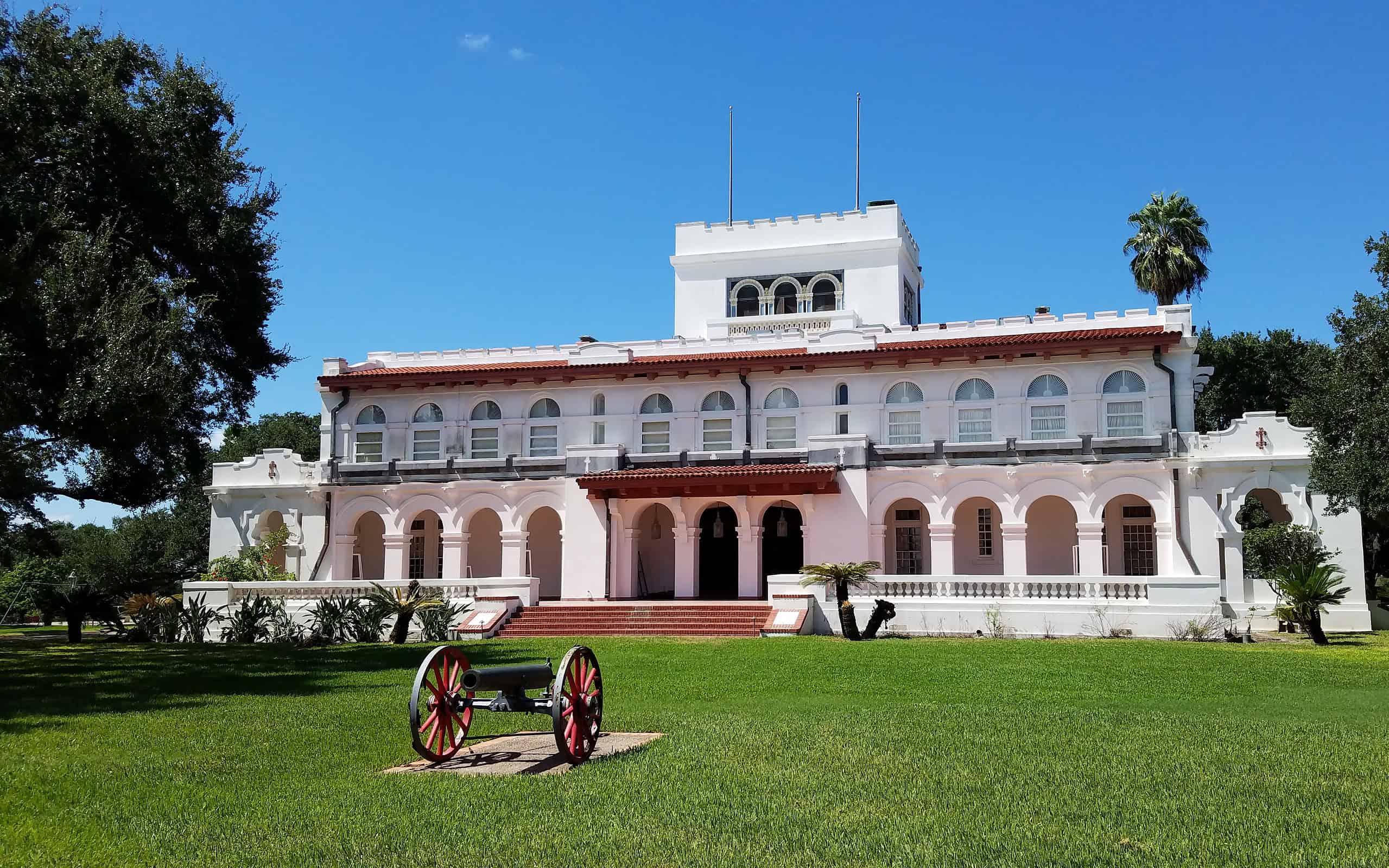 Explore the Marvelous Ranch in Texas That is Bigger Than Rhode Island