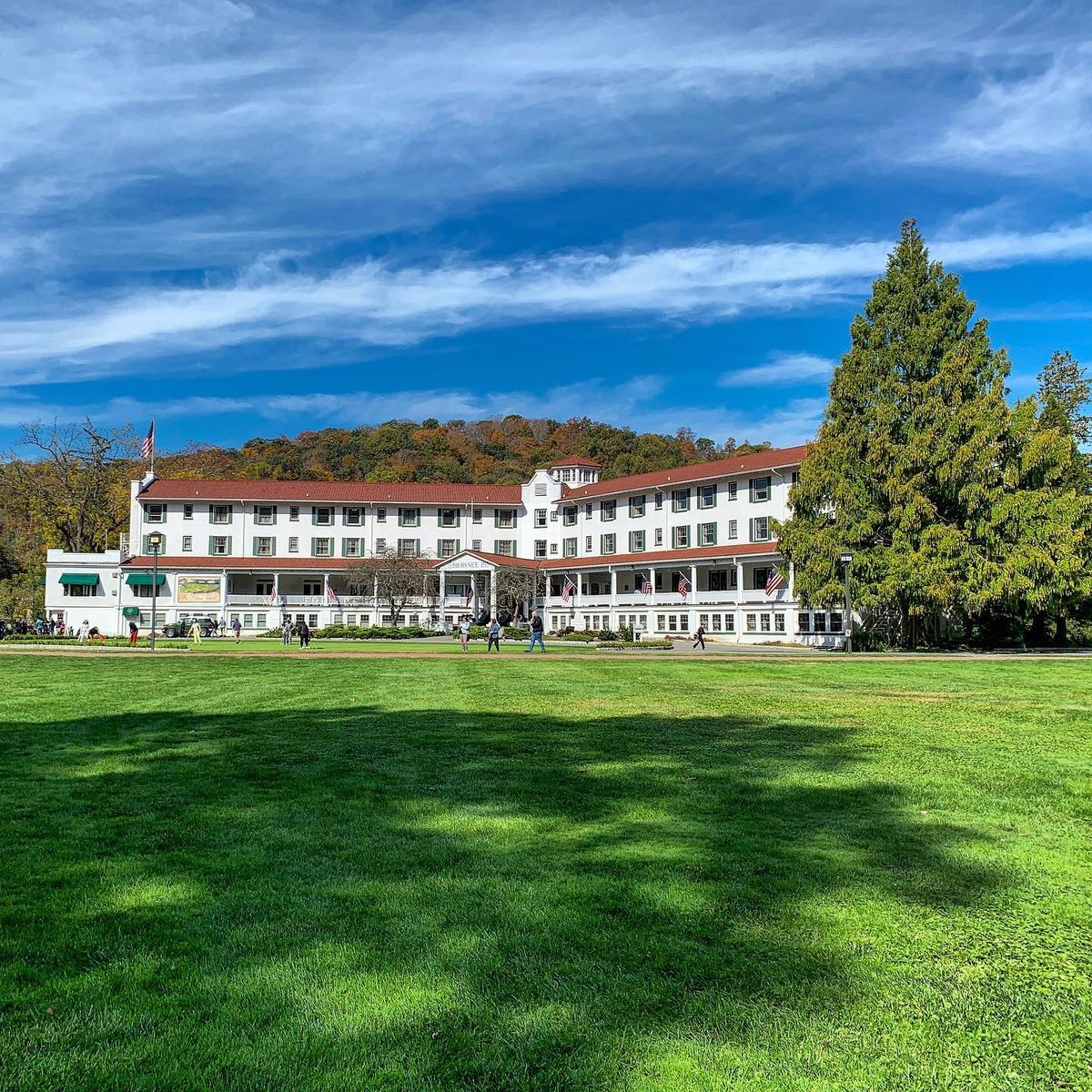 12 Magical and Super Affordable Poconos Resorts to Book ASAP