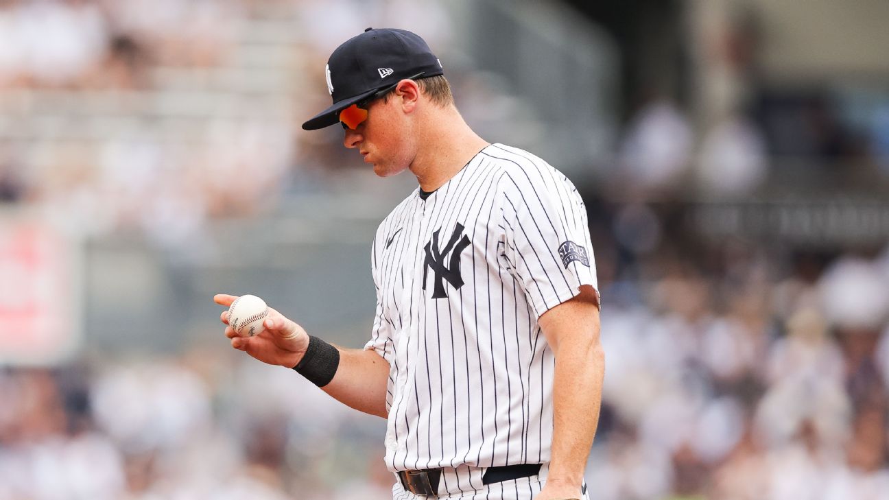 DJ LeMahieu DFA'ed by Yankees after demotion to bench role