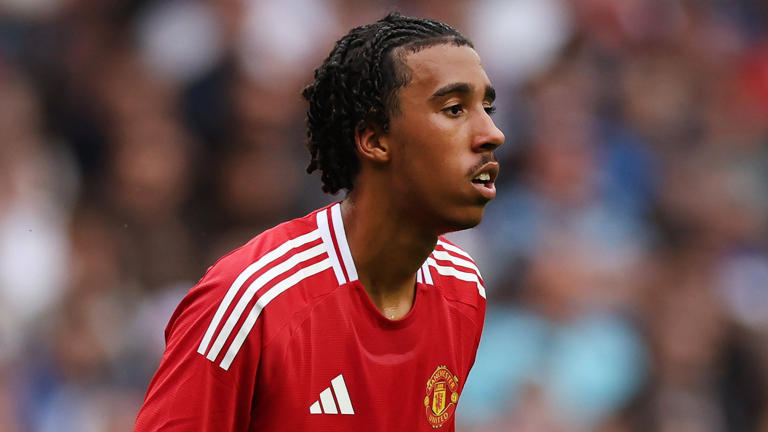 Leny Yoro is back! Man Utd given huge boost as injured defender makes ... Leny Yoro is back! Man Utd given huge boost as injured defender makes ...