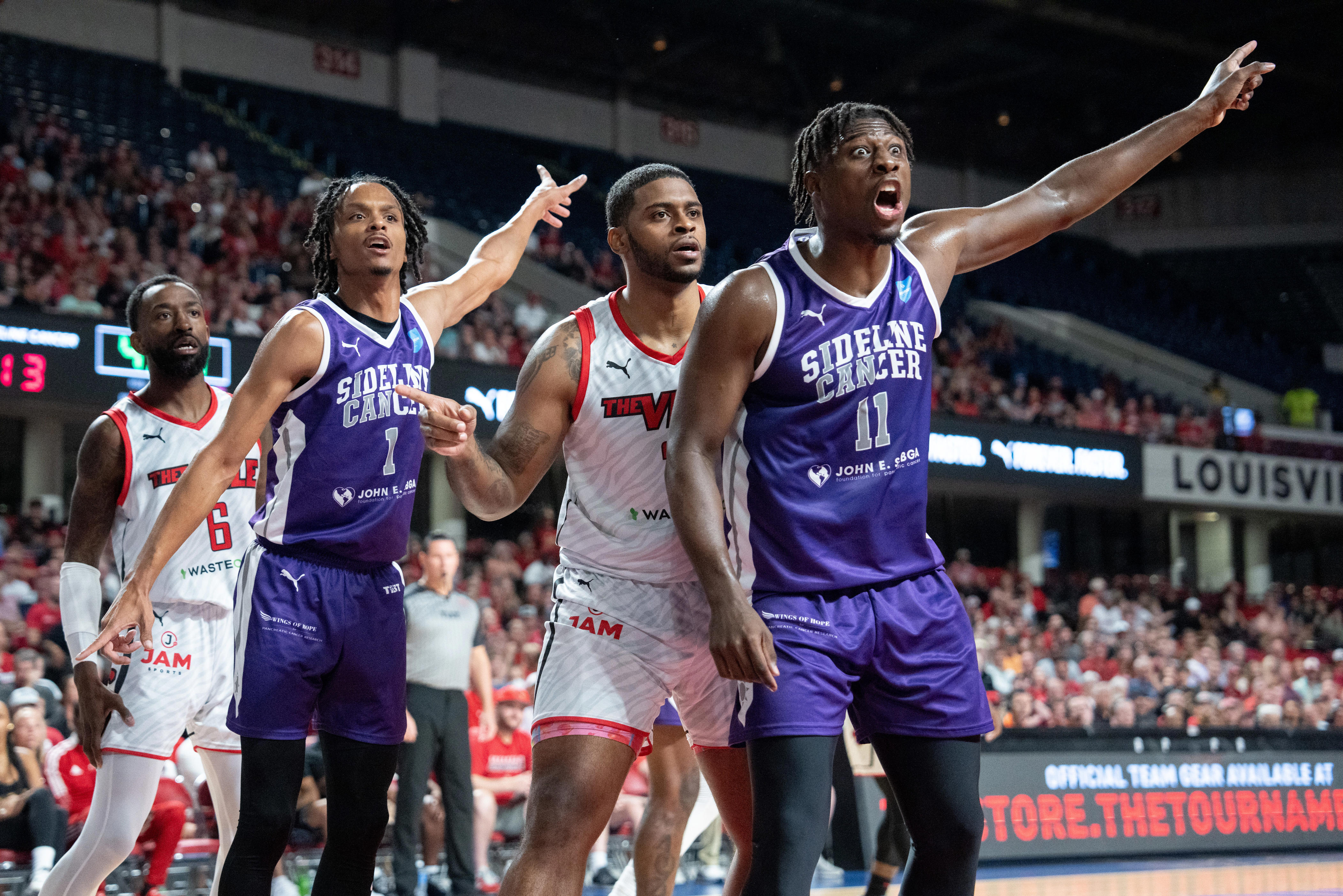 Former Louisville basketball players return to Freedom Hall for TBT ...