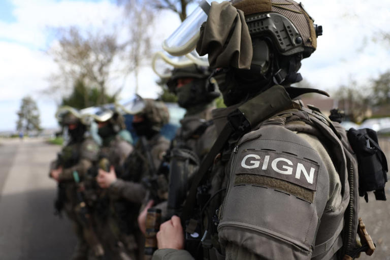 Nantes: l'incroyable arrestation de voleurs de câbles de télécoms par ...