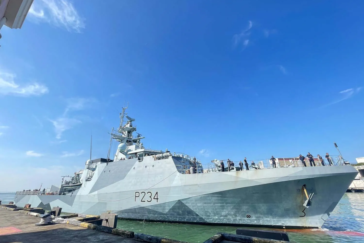 Royal Navy: HMS Spey and HMS Tamar to stay in Southeast Asia preparing ...