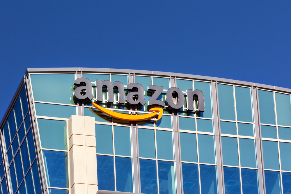 Amazon (AMZN) Expands Same-Day Grocery Delivery, Escalating Retail ...