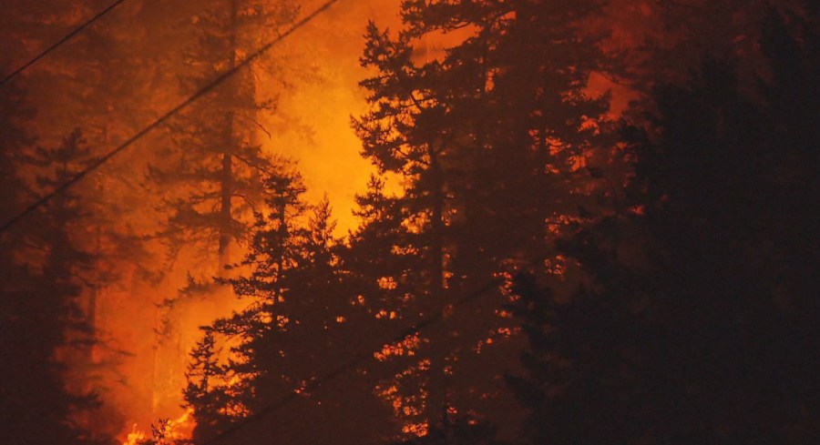 Evacuations underway for 4 fires burning in Washington