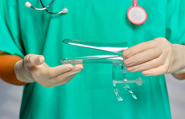 At-home smear tests to be offered by NHS from 2026