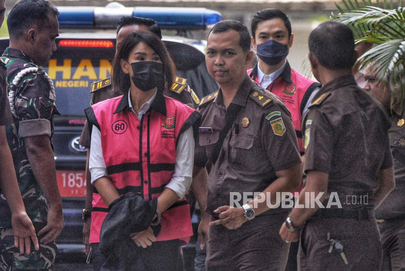 Sandra Dewi Protes 88 Tas Mewah Disita, Kejagung: Buktikan di Pengadilan Sandra Dewi Protes 88 Tas Mewah Disita, Kejagung: Buktikan di Pengadilan