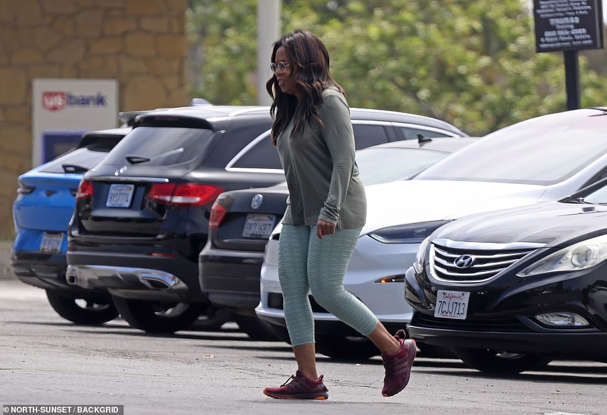 Oprah Winfrey shocks fans showing 'miracle drug' makeover Oprah Winfrey shocks fans showing 'miracle drug' makeover