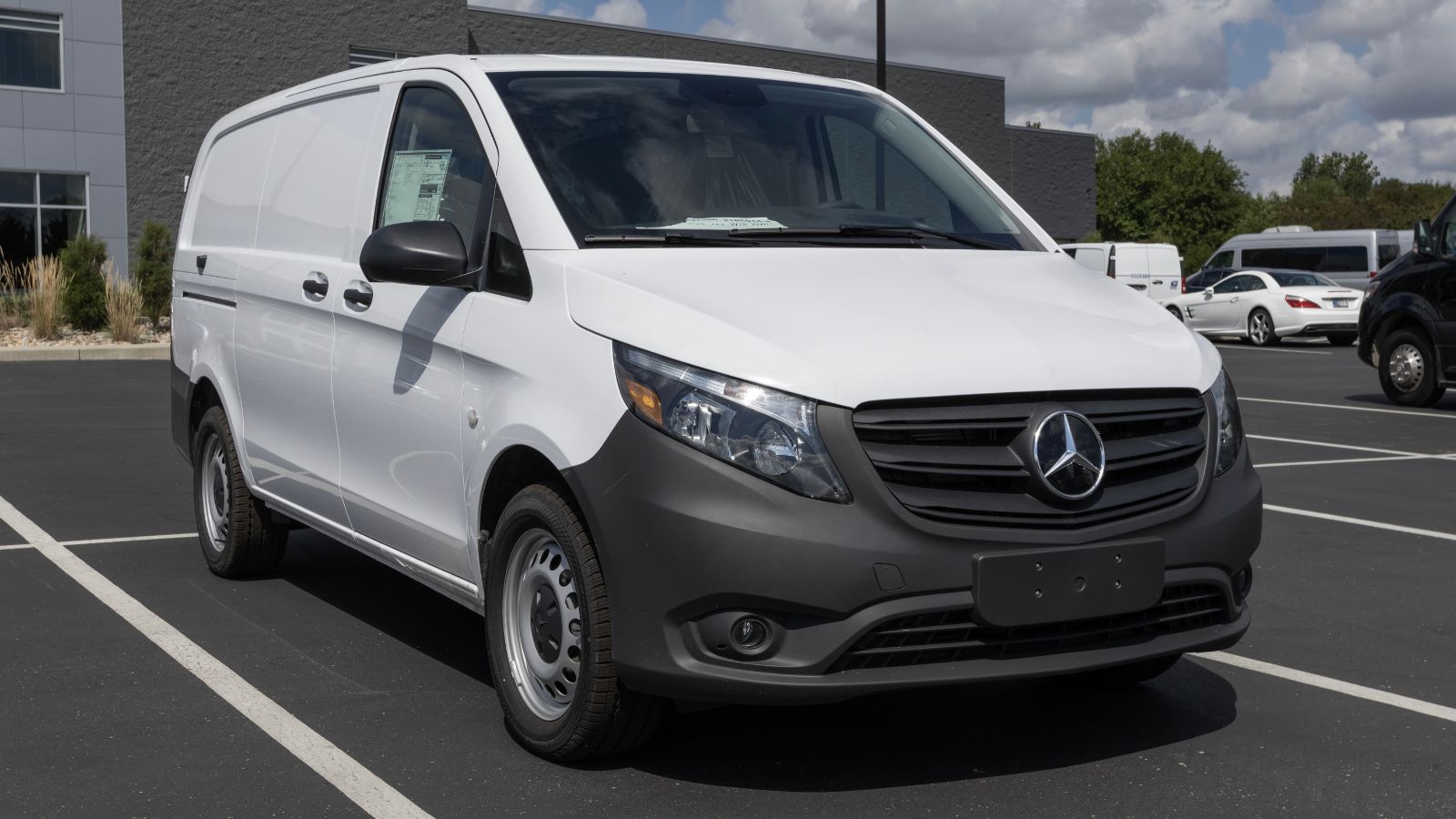 10 Cargo Haulers Every Canadian Small Business Can Rely On