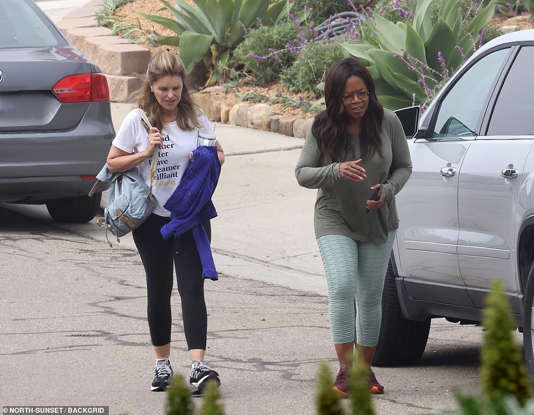 Oprah Winfrey shocks fans showing 'miracle drug' makeover Oprah Winfrey shocks fans showing 'miracle drug' makeover