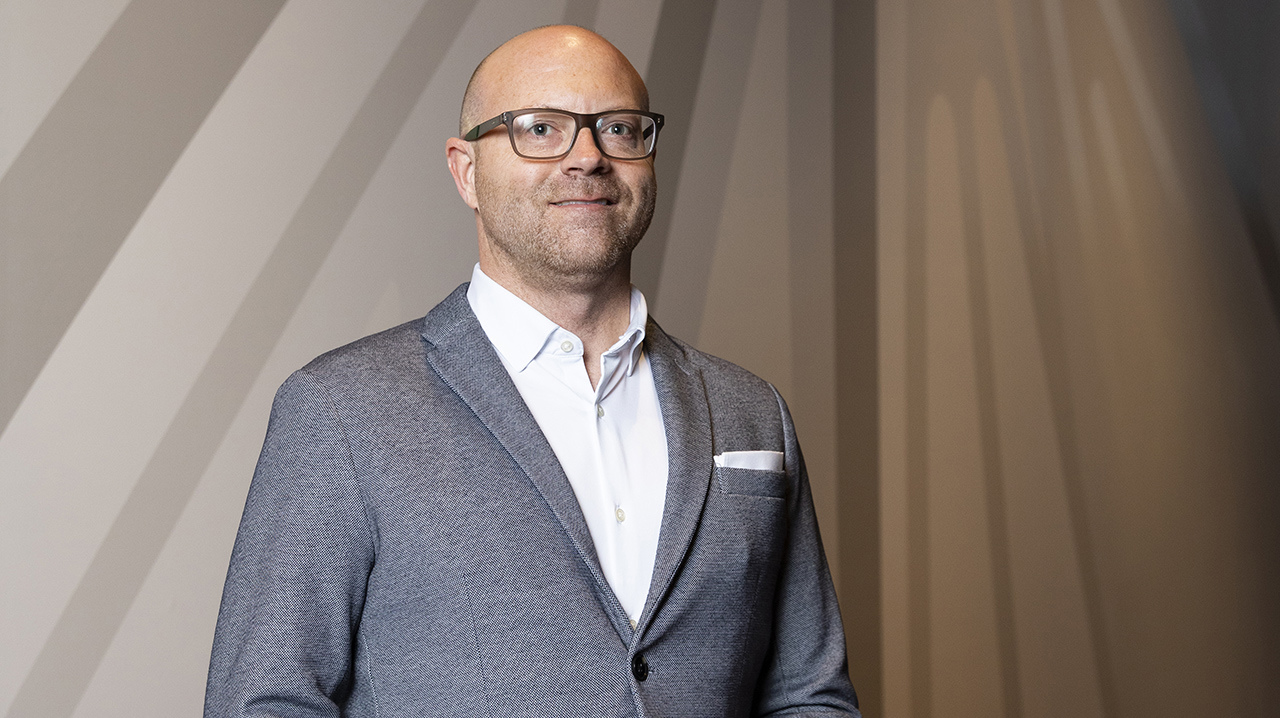 Former Blackhawks GM Stan Bowman hired by Edmonton Oilers Former Blackhawks GM Stan Bowman hired by Edmonton Oilers