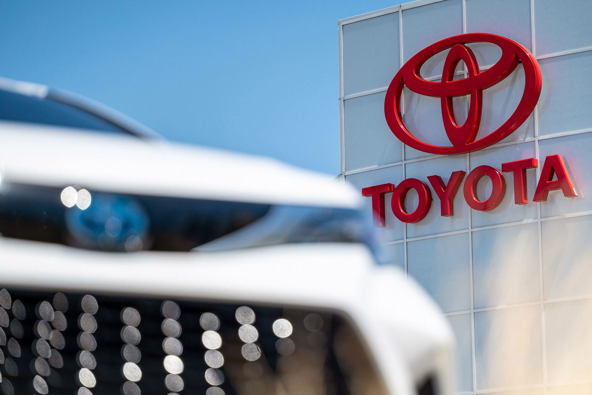 Toyota Pushes Back US Launch of Popular SUV on Shortage of Parts Toyota Pushes Back US Launch of Popular SUV on Shortage of Parts