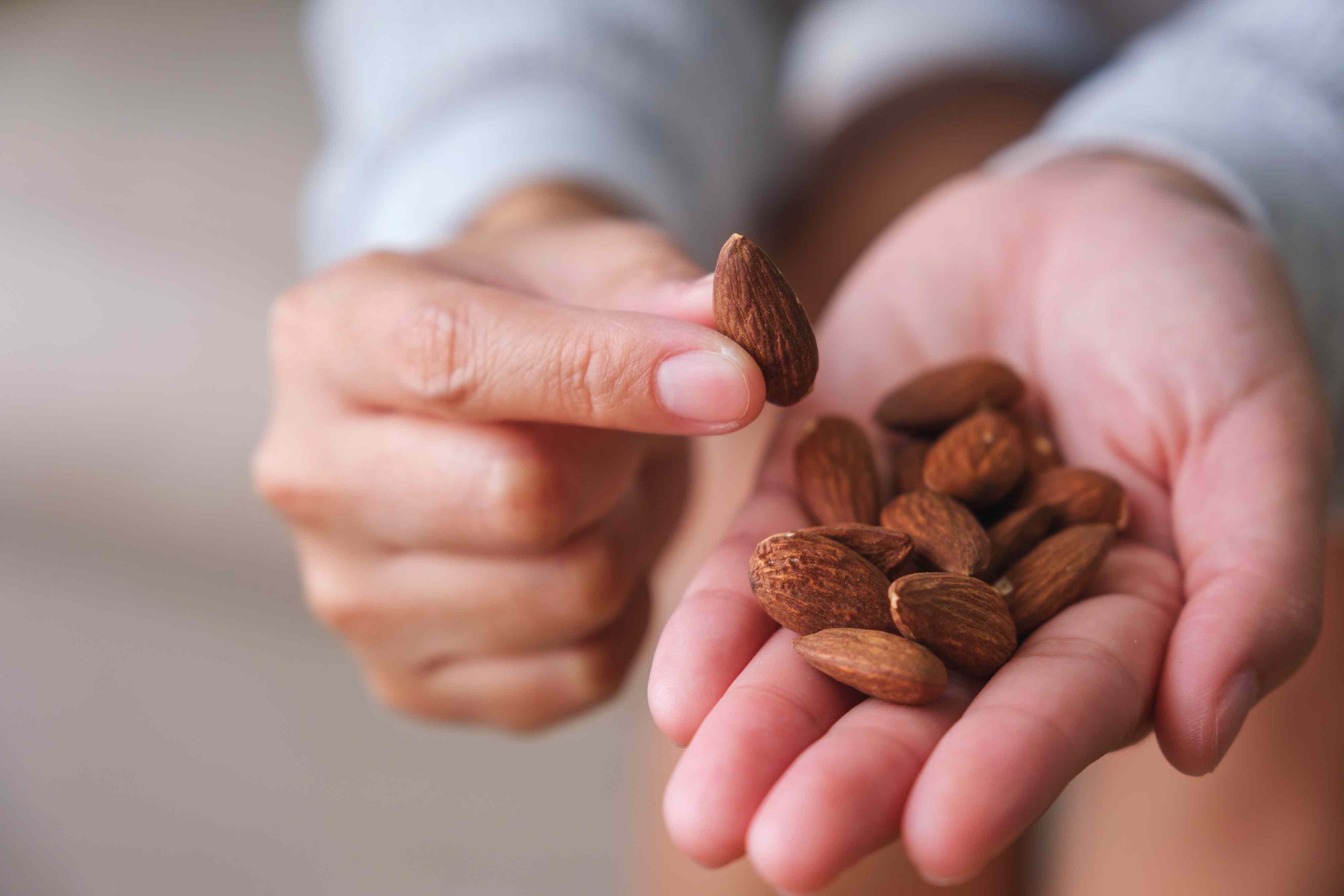 What Happens to Your Body When You Eat Almonds Regularly