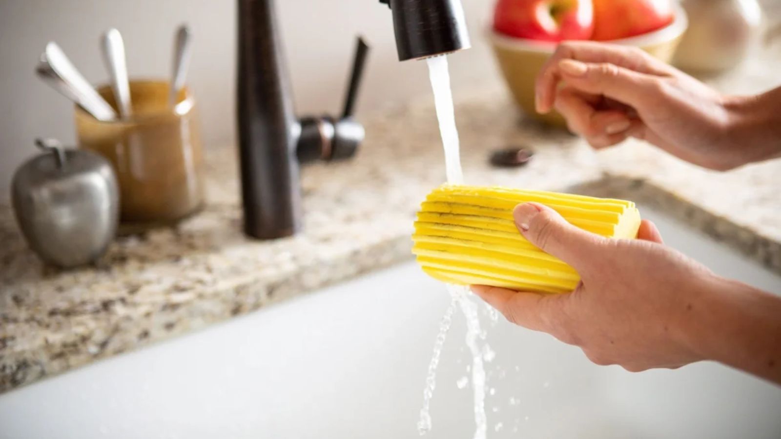 6 'fun' ways professional cleaners put a Damp Duster to work around the ...